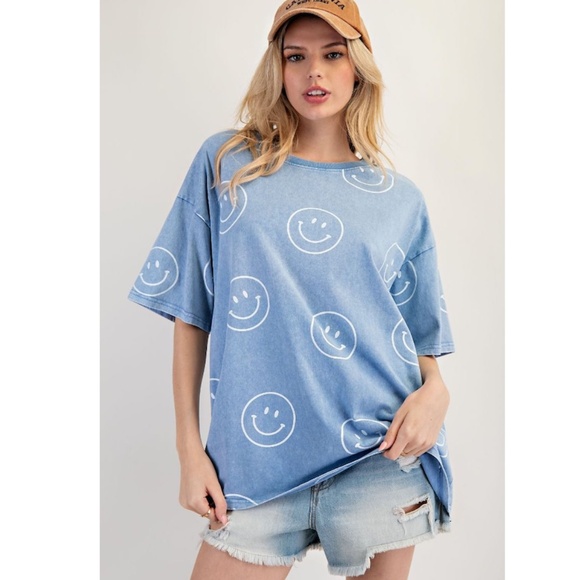 easel | Tops | The Morgan Blue Smiley Face Washed Top | Poshmark